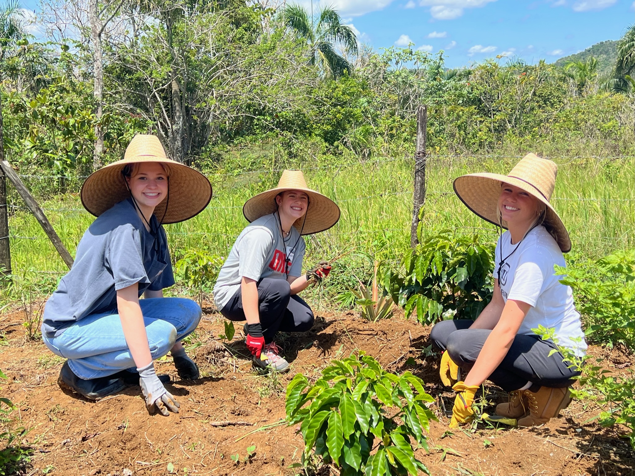 PCA Students Travel to Puerto Rico for Missions Trip - Portsmouth ...